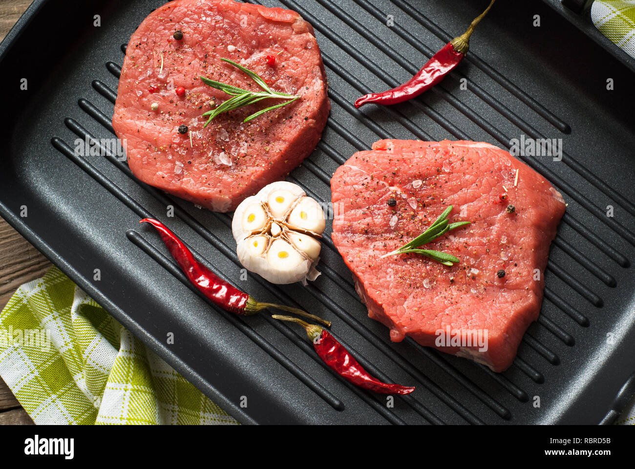 Cooking fillet beef steak hi-res stock photography and images - Alamy