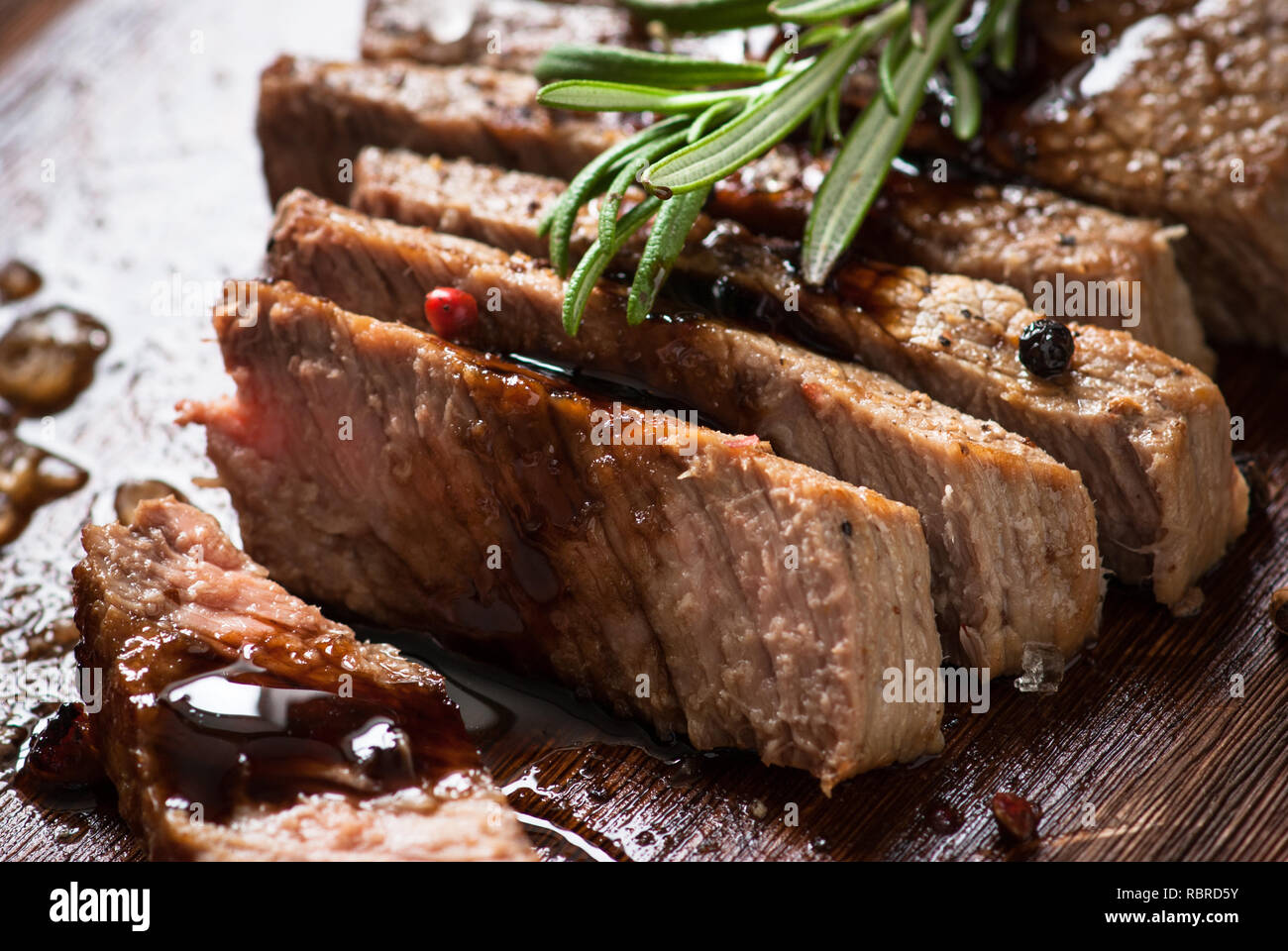Sliced beef steak hi-res stock photography and images - Alamy