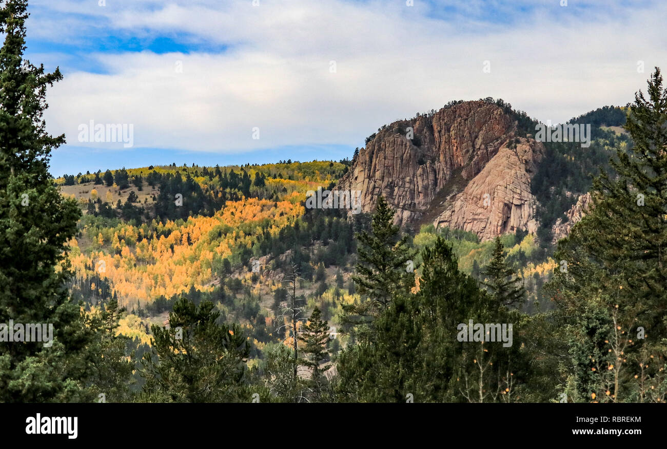 Fall colors around mountain Stock Photo - Alamy