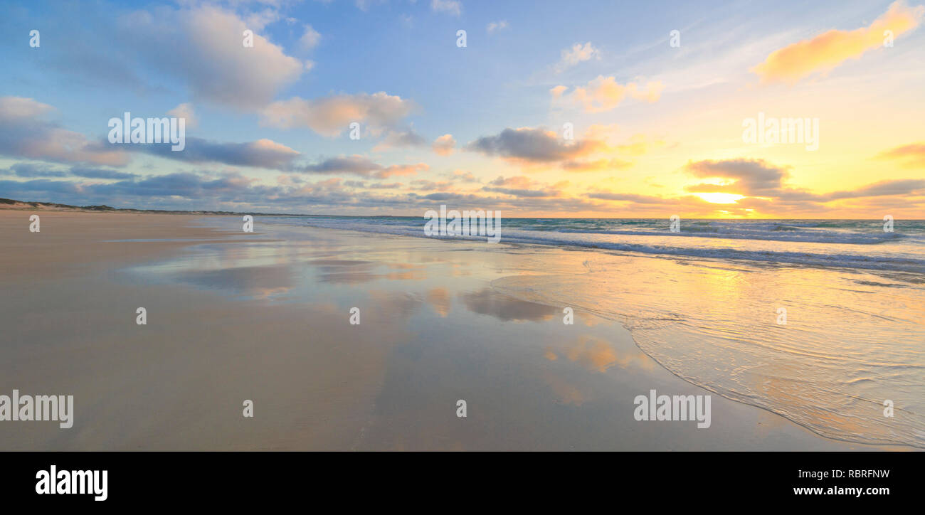 Australian cable hi-res stock photography and images - Alamy