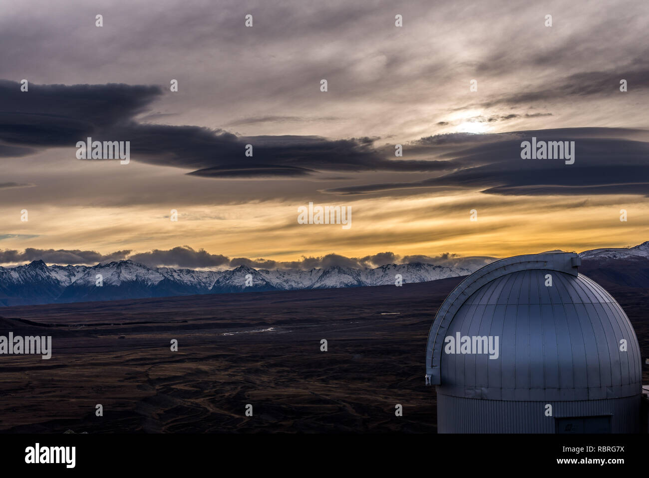 Mount john observatory hi-res stock photography and images - Alamy