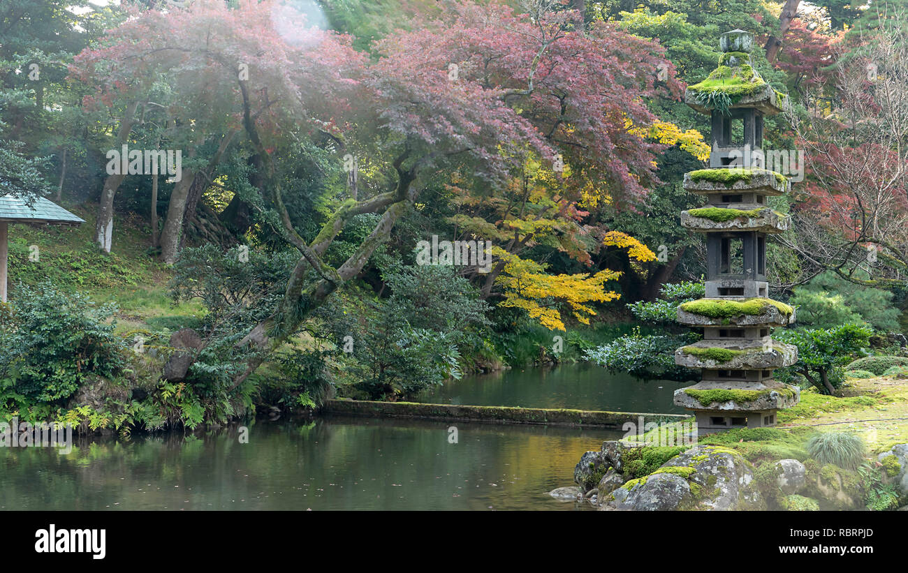 The Famous Kenroku-en garden in Kanazawa, Japan Stock Photo - Alamy