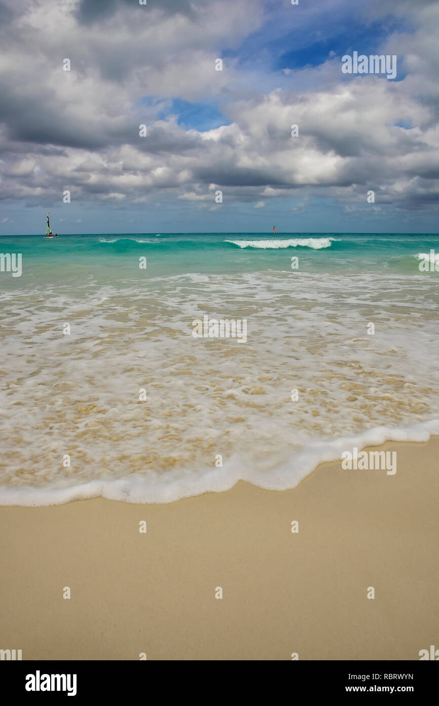 Cuba cayo santa maria turquoise hi-res stock photography and images - Alamy