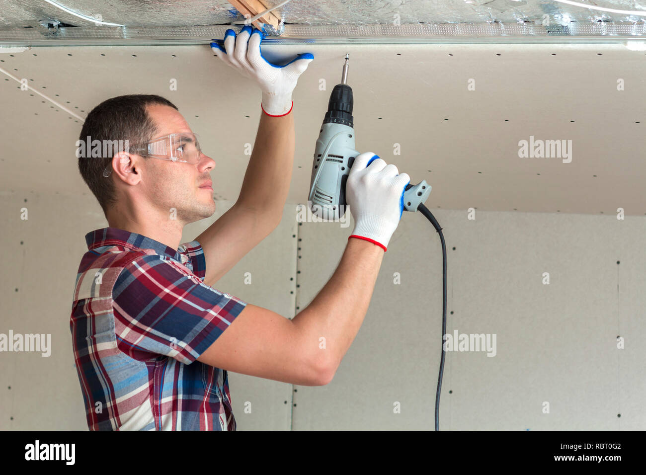 Insulated plasterboard hi-res stock photography and images - Alamy