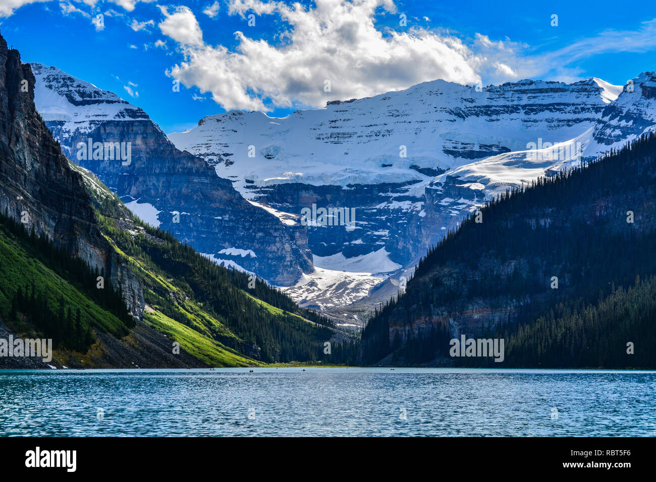 Glacier lake forest mountains hi-res stock photography and images - Alamy