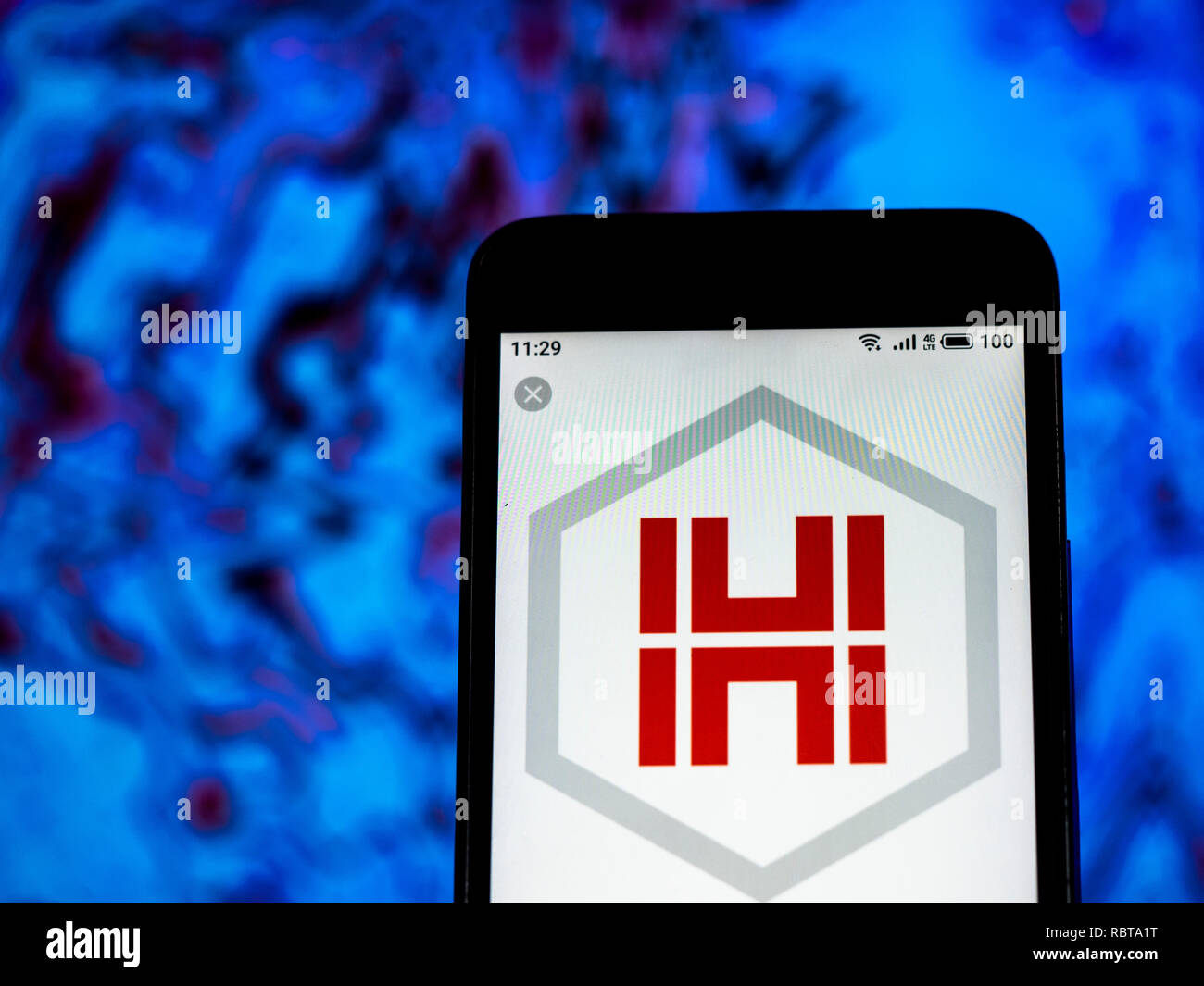 Hub technology company logo hi-res stock photography and images - Alamy
