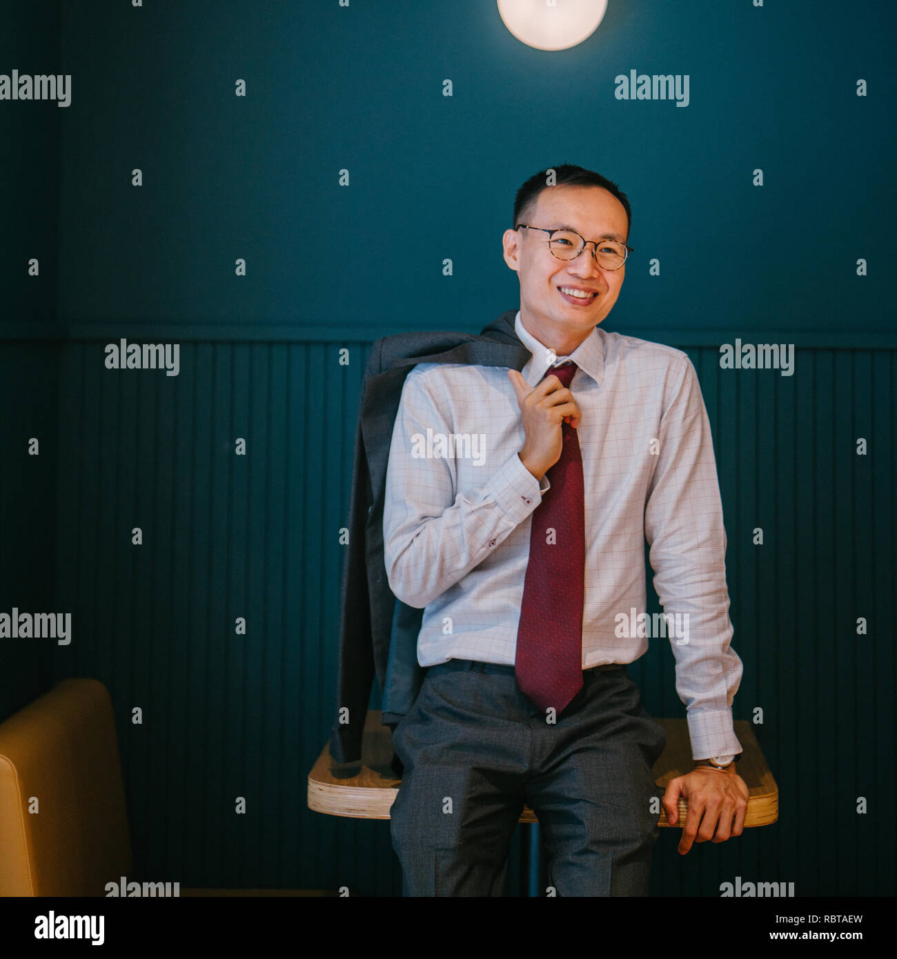Tall white man suit hi-res stock photography and images - Alamy