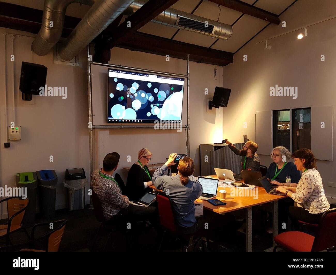 A new Wiki editor captures their edit going live on Listen to Wikipedia ...