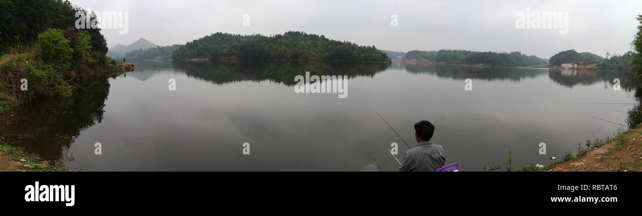 A panoramic view of Meihua Reservoir in Liushahe Town of Ningxiang ...