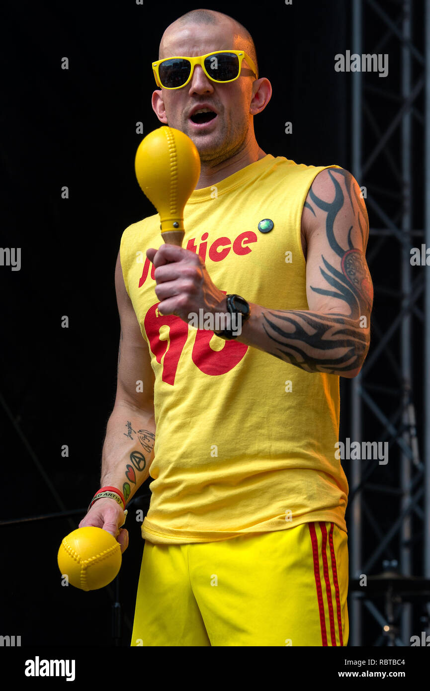 Colonel mustard hi-res stock photography and images - Alamy