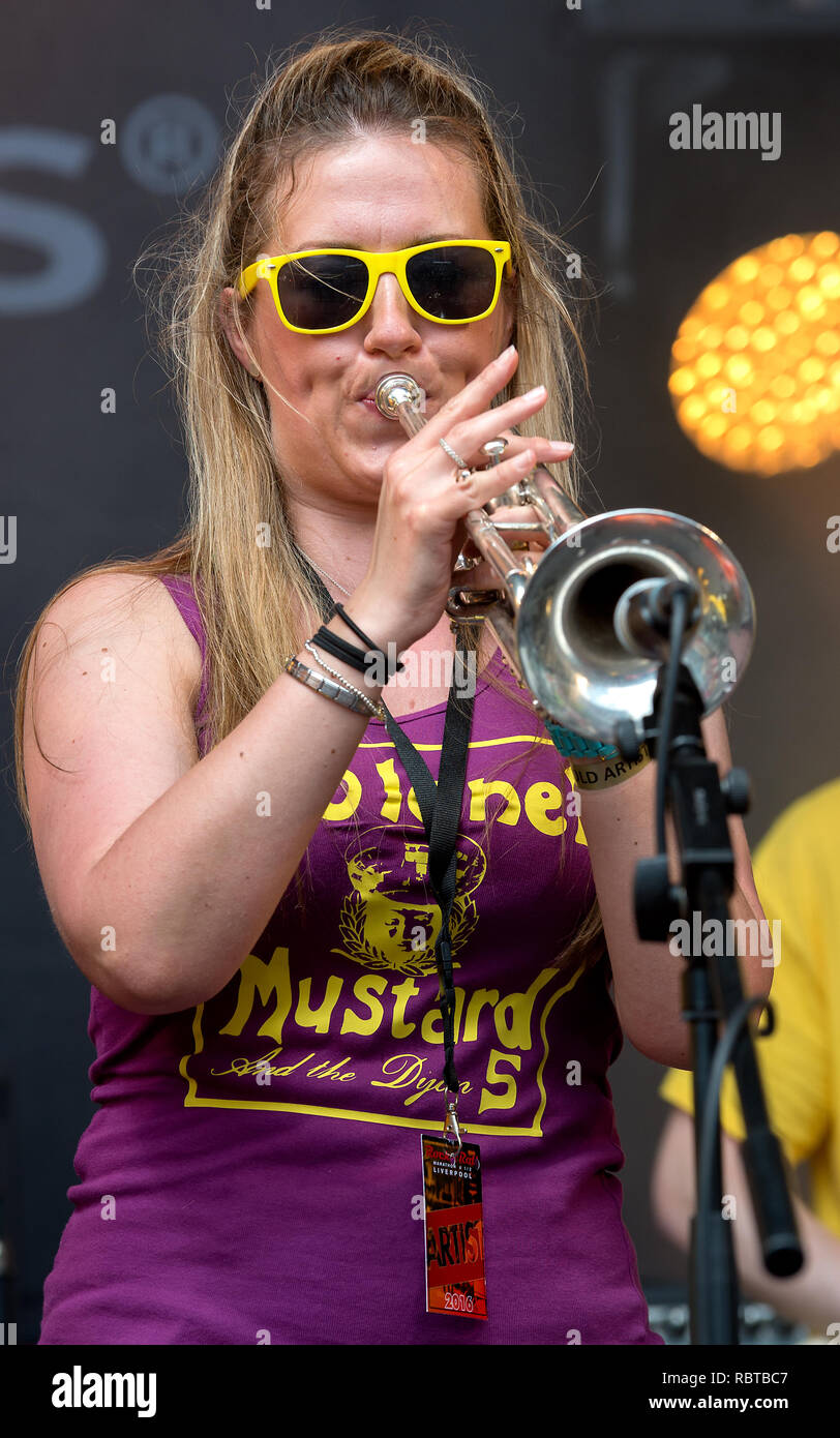 N colonel hi-res stock photography and images - Alamy