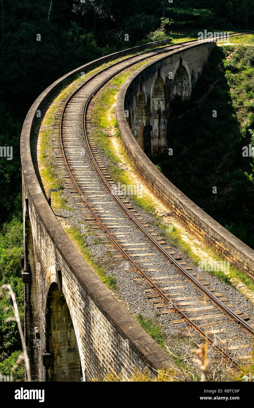 9 arch viaduct hi-res stock photography and images - Alamy