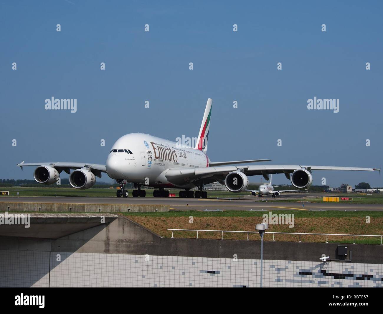 A6-EEC Emirates Airbus A380-861 - cn 110 at Schiphol (Amsterdam Airport ...