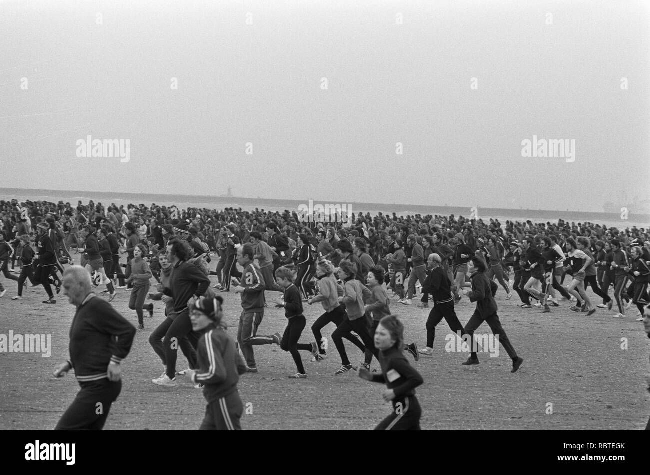 Strandloop hi-res stock photography and images - Alamy