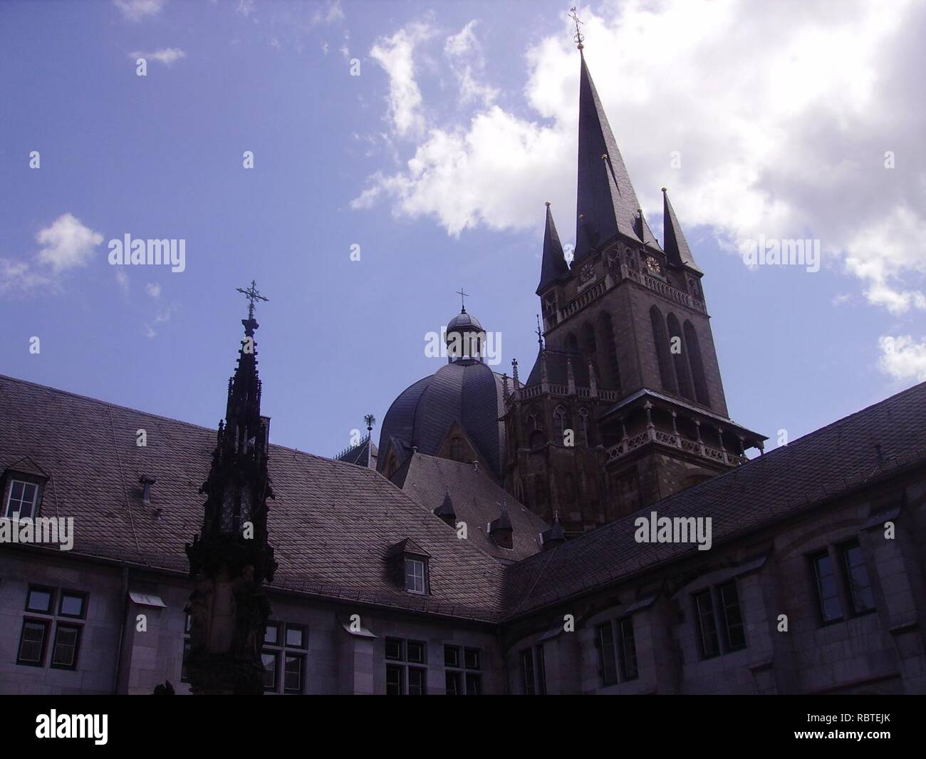 Aachen Kaiserdom Kuppel 1 Stock Photo - Alamy
