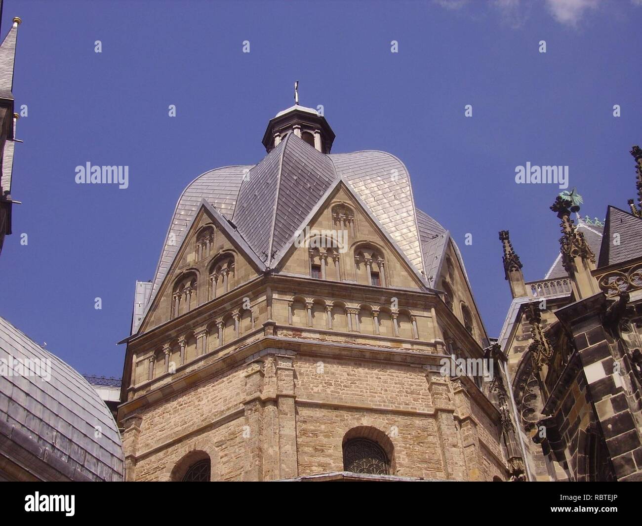 Aachen Kaiserdom Kuppel 5 Stock Photo - Alamy
