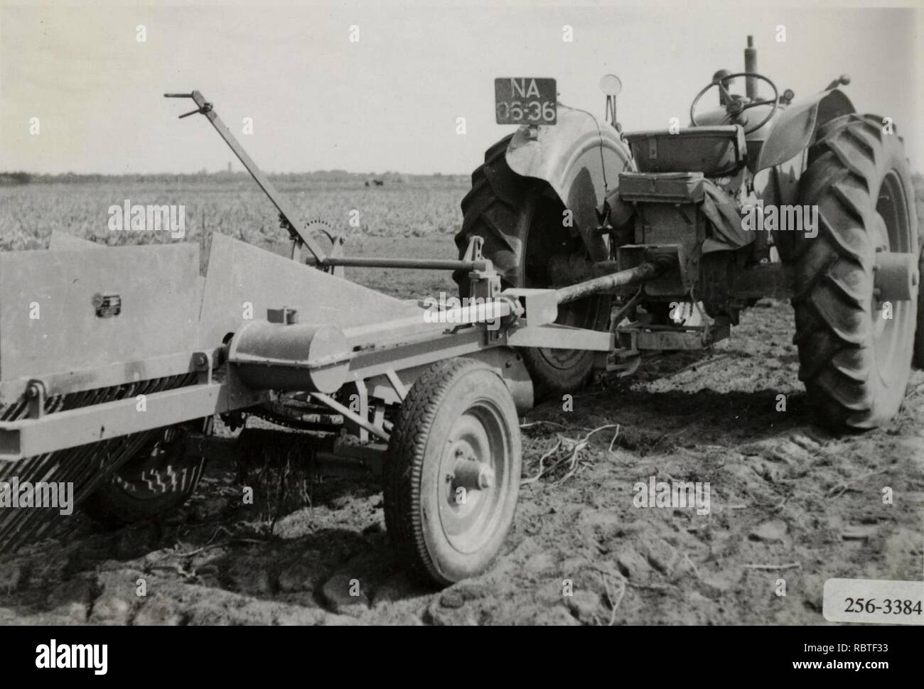 'Bav' voorraadrooier met beveiligde drijfas, tandwielen in oliebad ...