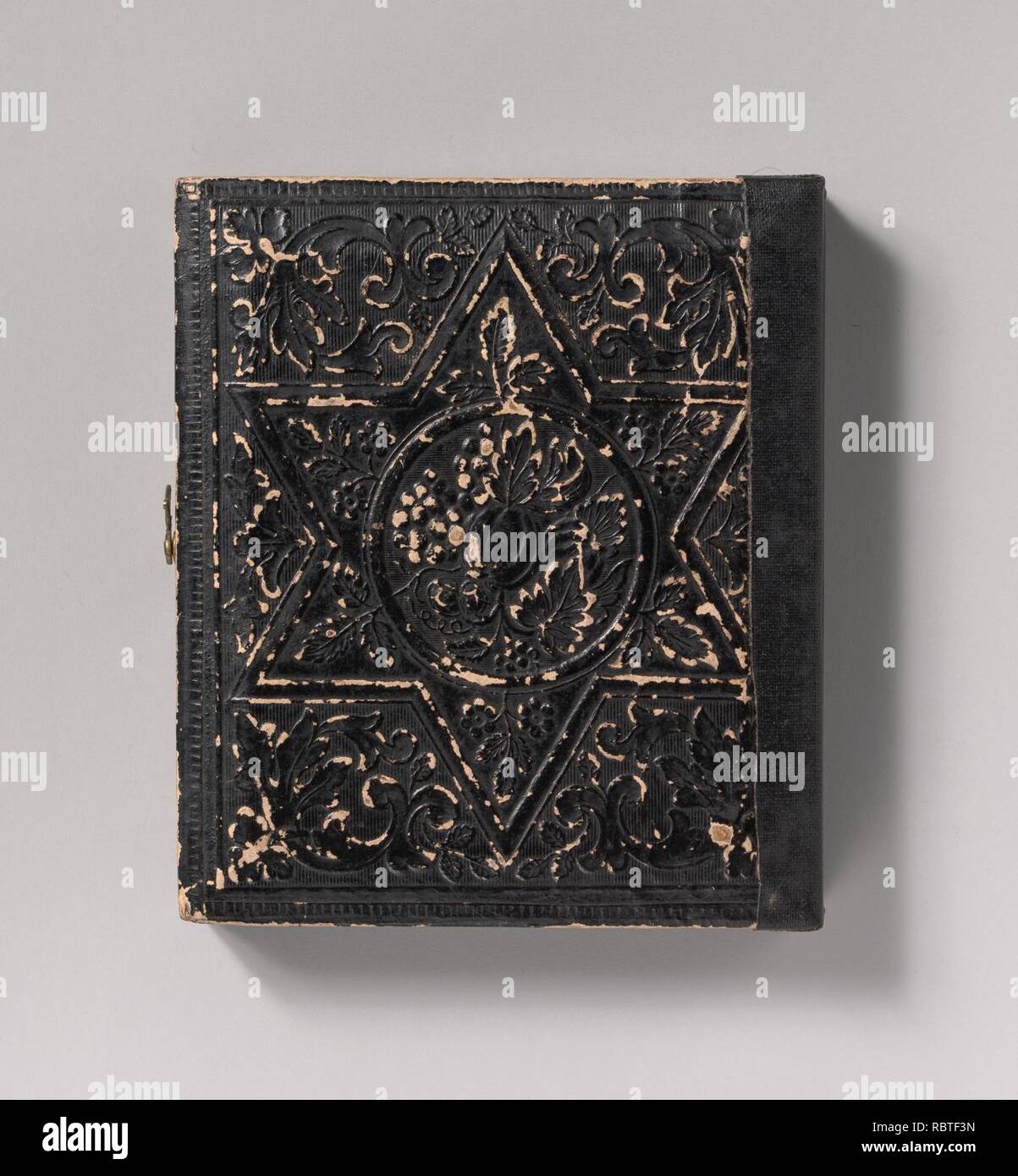 Bearded plasterer hi-res stock photography and images - Alamy