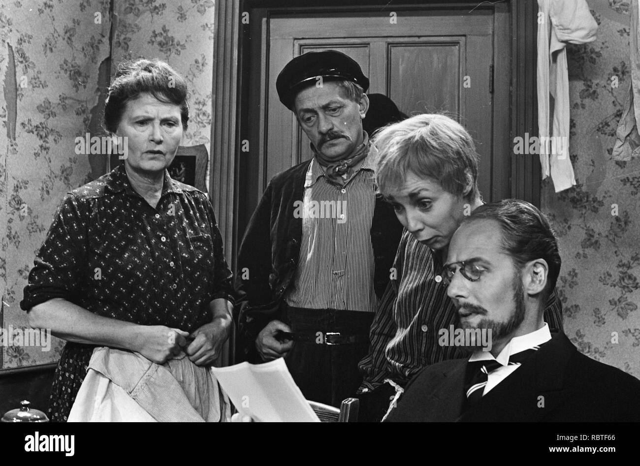 Mimi van Black and White Stock Photos & Images - Alamy