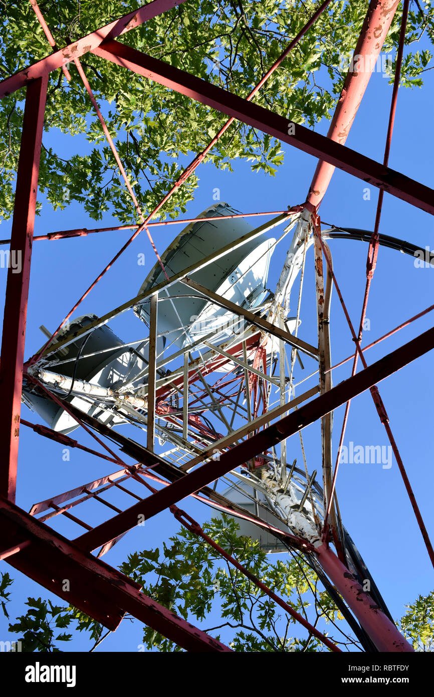 Relay tower hi-res stock photography and images - Alamy