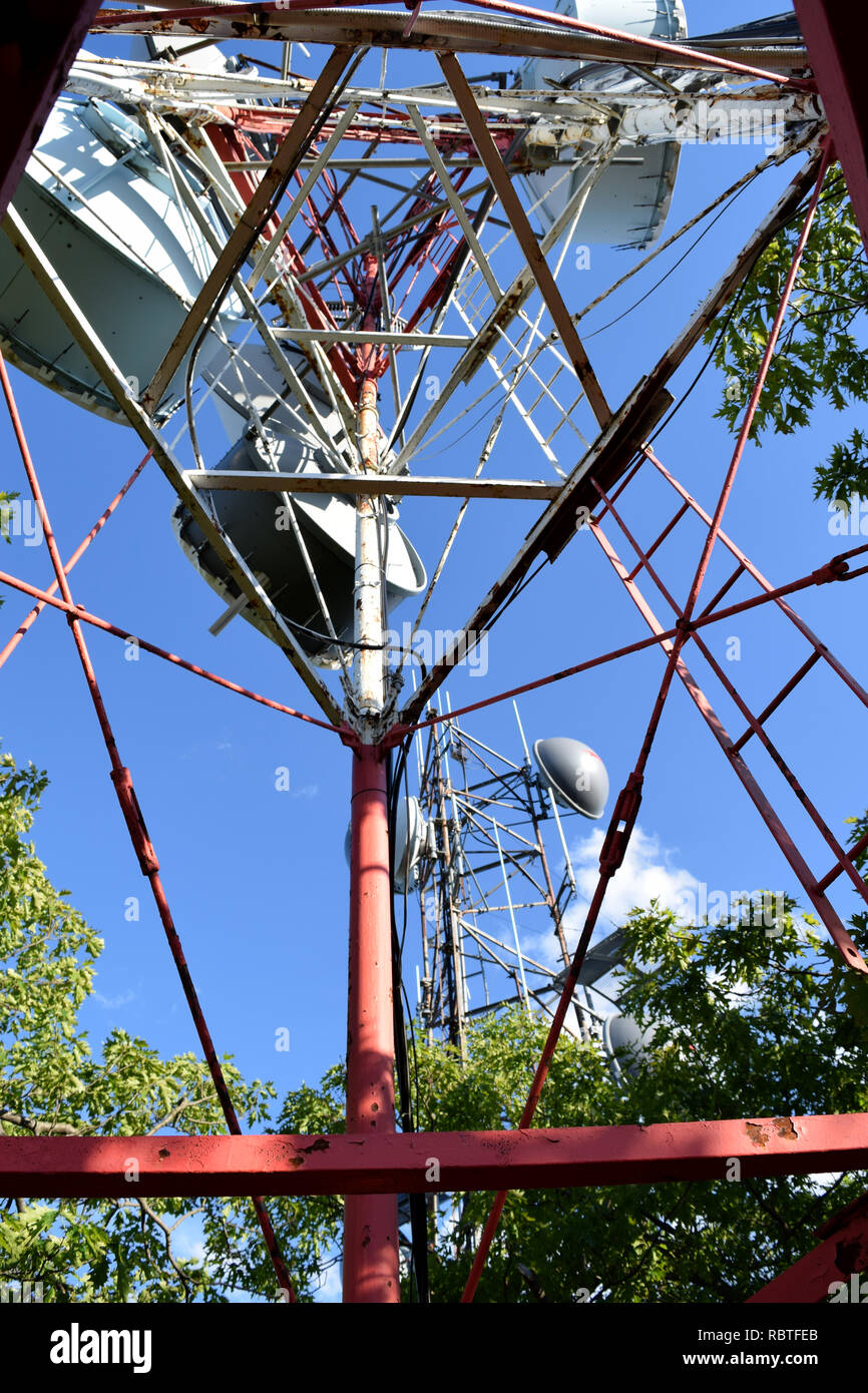 Relay tower hi-res stock photography and images - Alamy