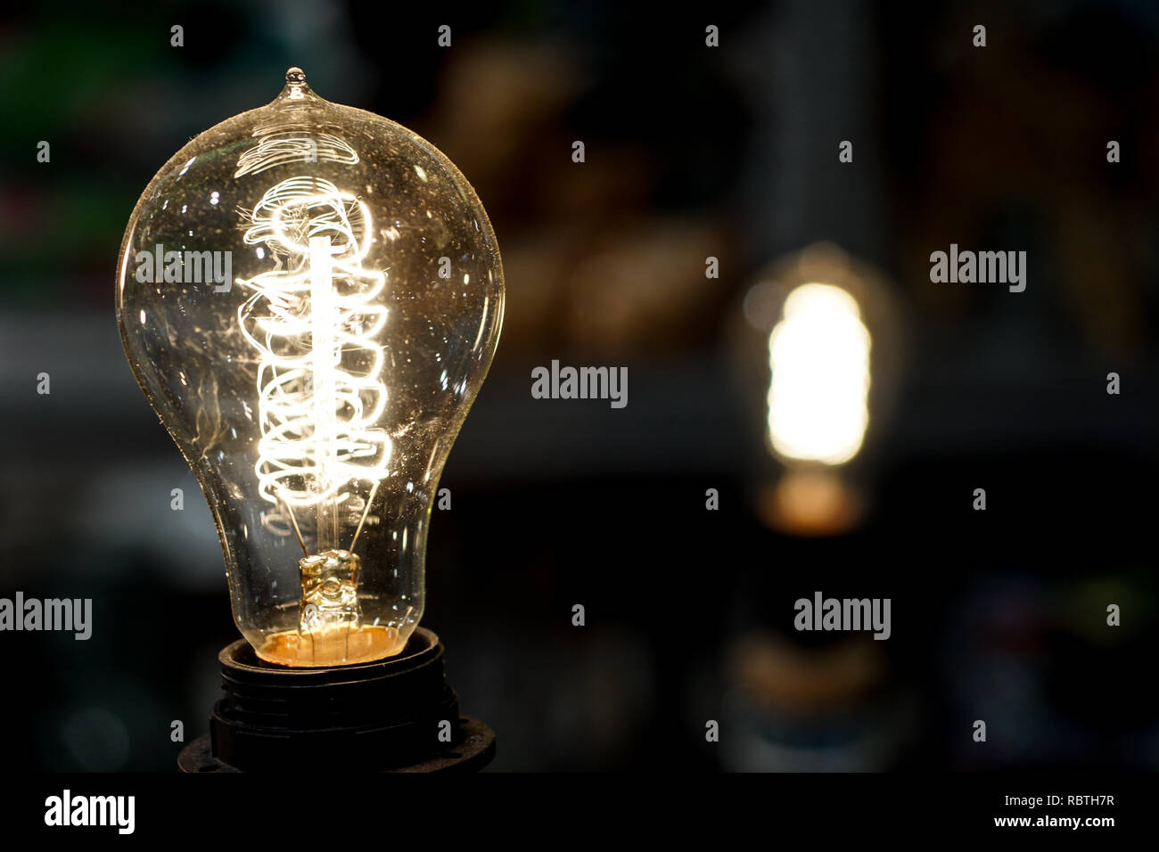 Empty light bulb hi-res stock photography and images - Alamy