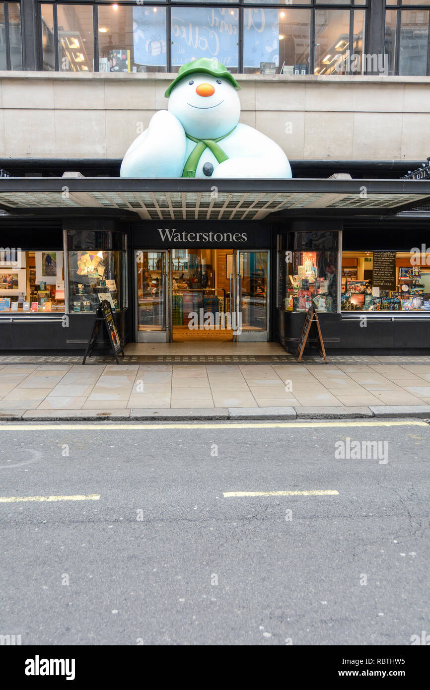 Flagship architecture hi-res stock photography and images - Alamy