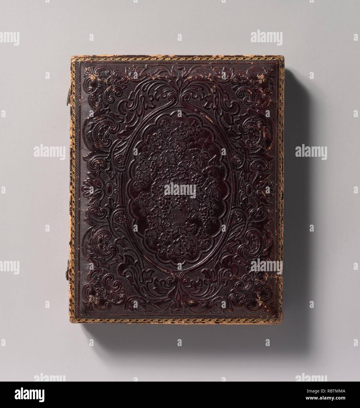 Dressed in their finery hi-res stock photography and images - Alamy