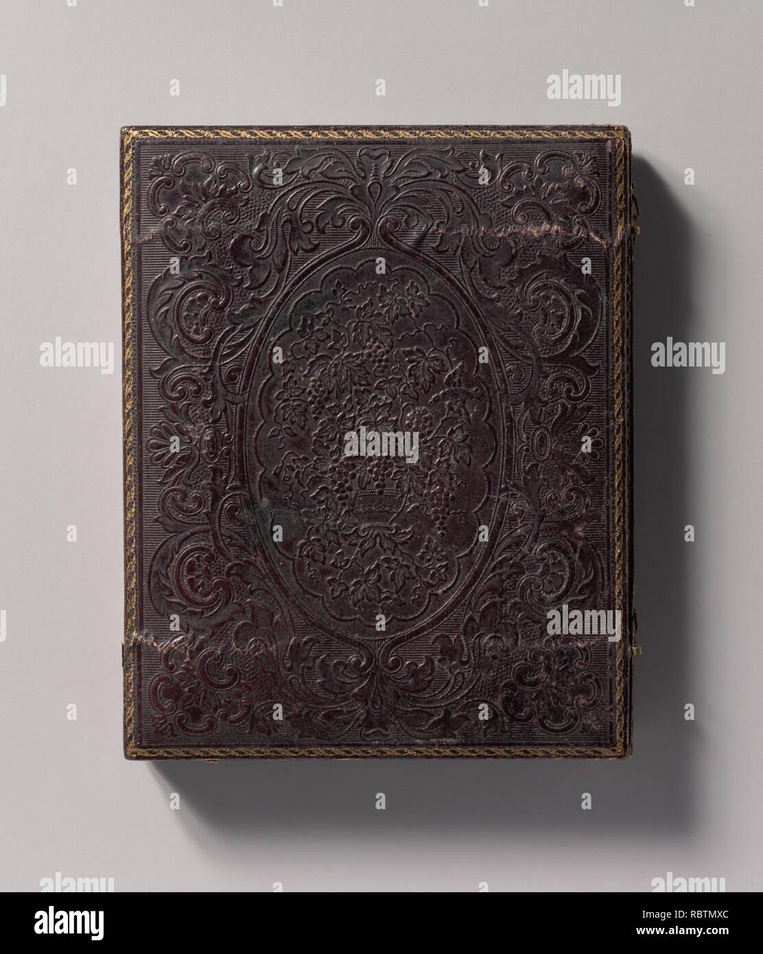 Military garb hi-res stock photography and images - Alamy