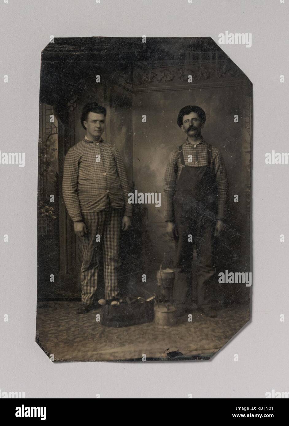 Tinsmiths hi-res stock photography and images - Alamy