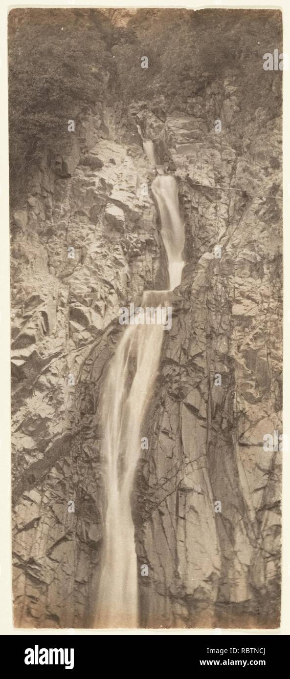 Darjeeling waterfall hi-res stock photography and images - Alamy