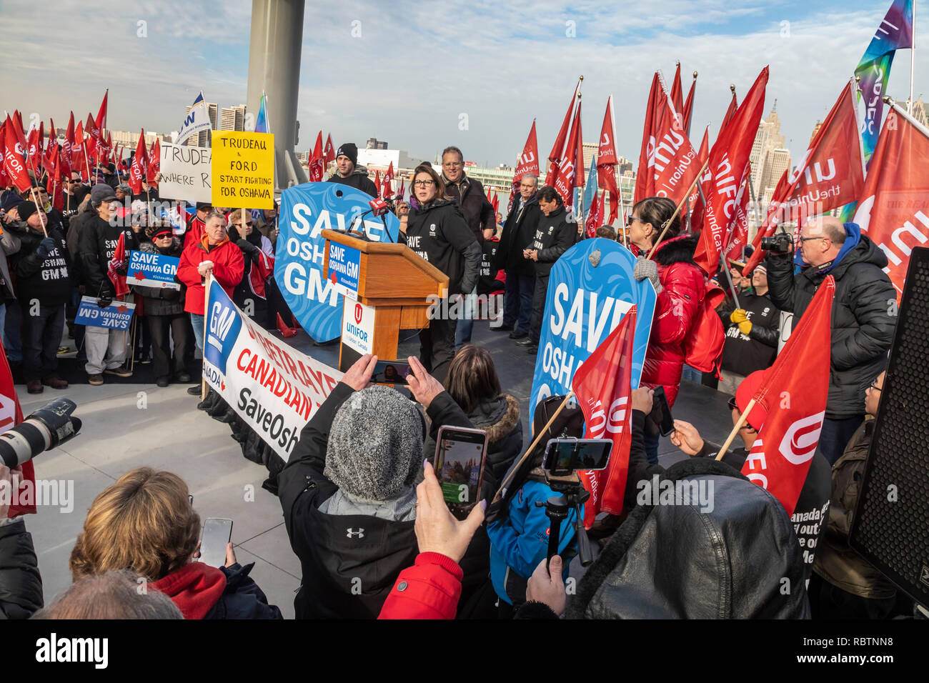 Unifor canada hi-res stock photography and images - Alamy