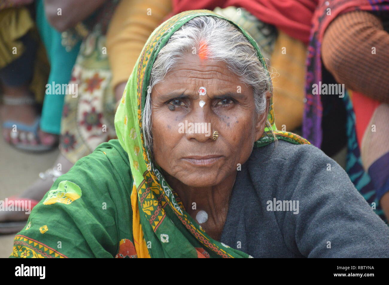 Outram Ghat, Kolkata, India. 12th January, 2019. Sadhus, pilgrims and ...