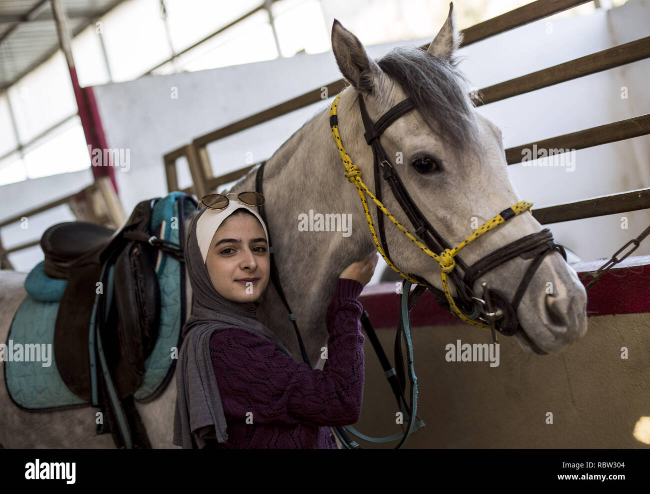 Gaza City, The Gaza Strip, Palestine. 11th Jan, 2019. Palestinian girl ...