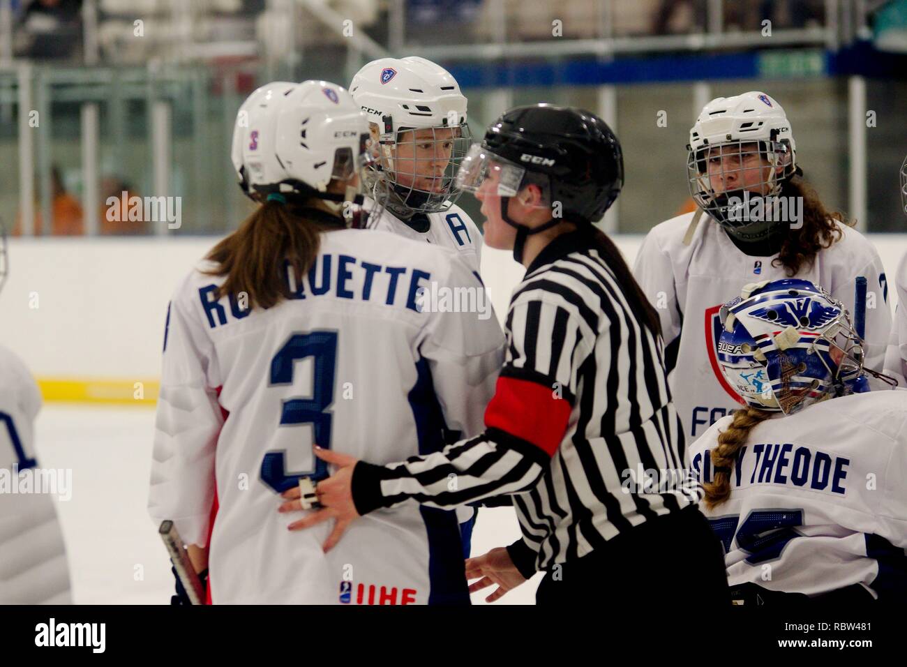 Cianna hi-res stock photography and images - Alamy