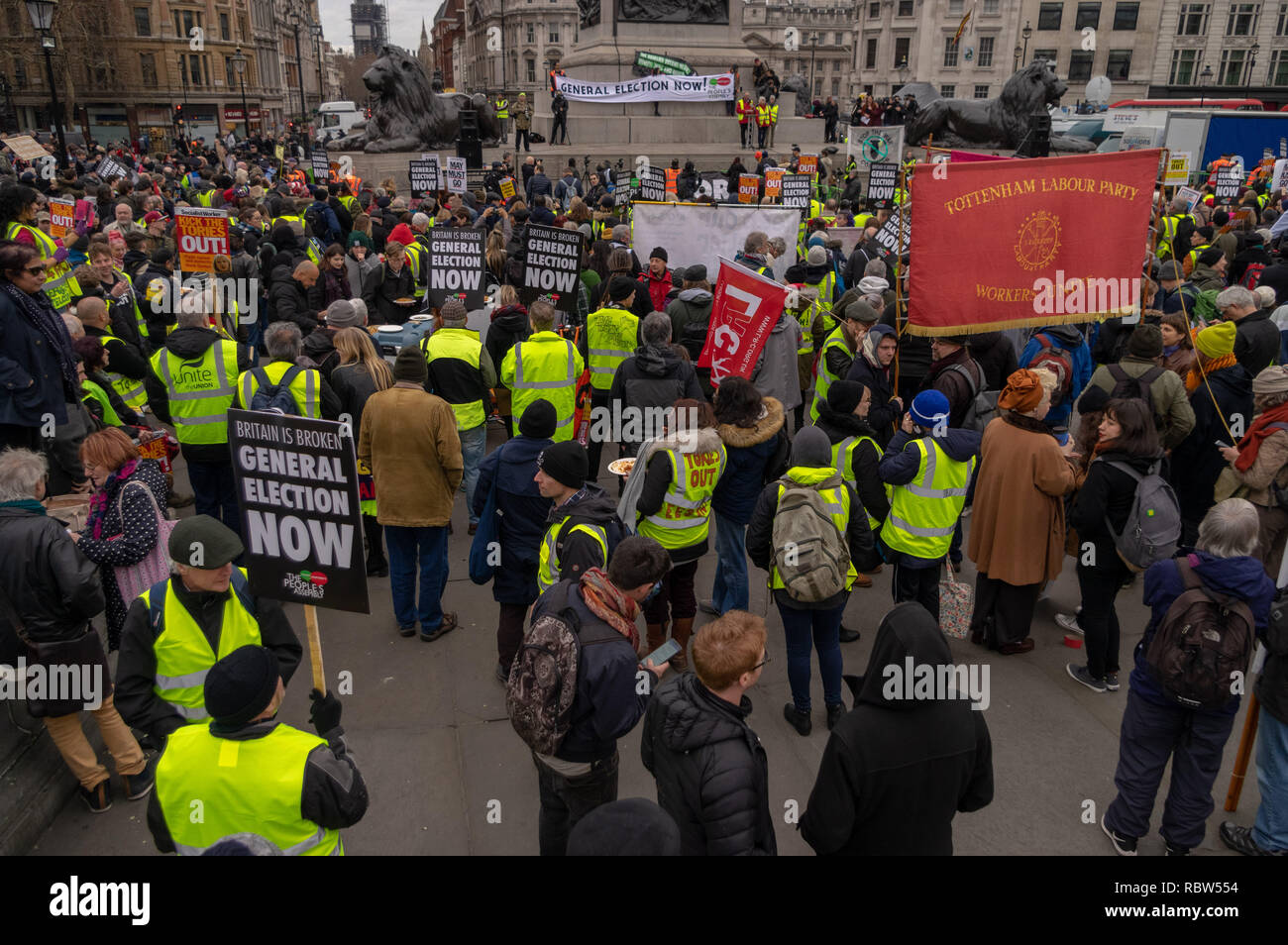 yellow vest protest london Stock Photo - Alamy
