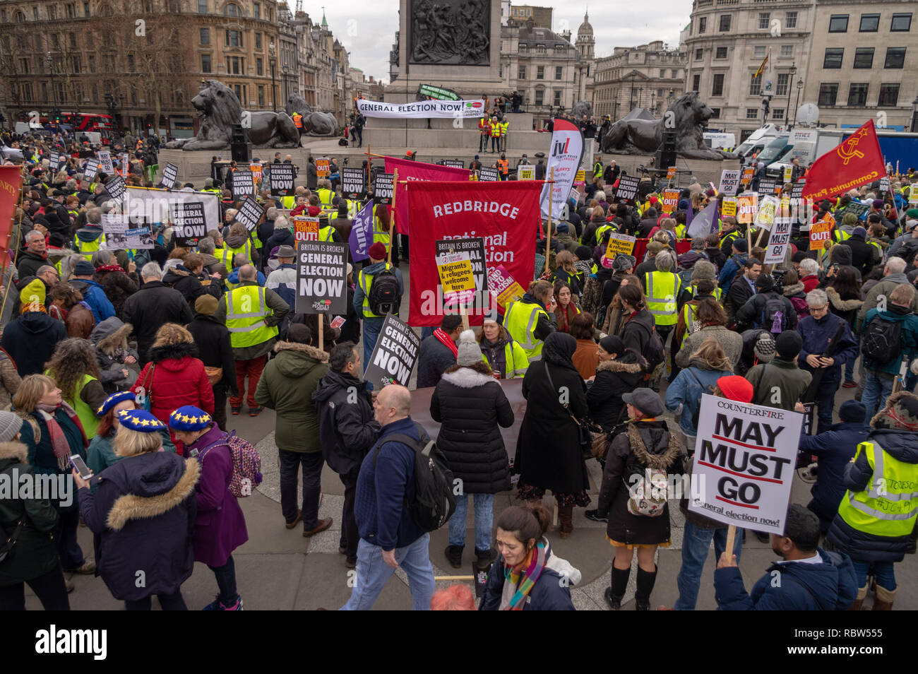 yellow vest protest london Stock Photo - Alamy