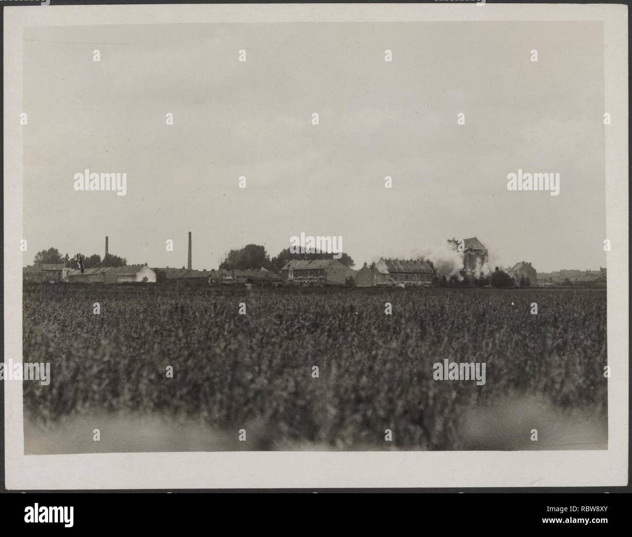 German shell bursting hi-res stock photography and images - Alamy