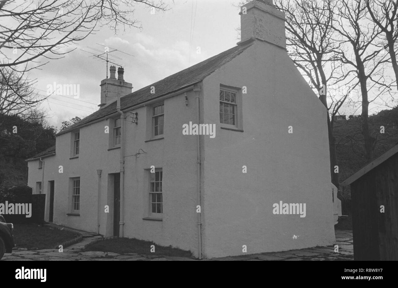 A ghost disturbs Pete and Sian Allport after moving to Garreg Wen near ...