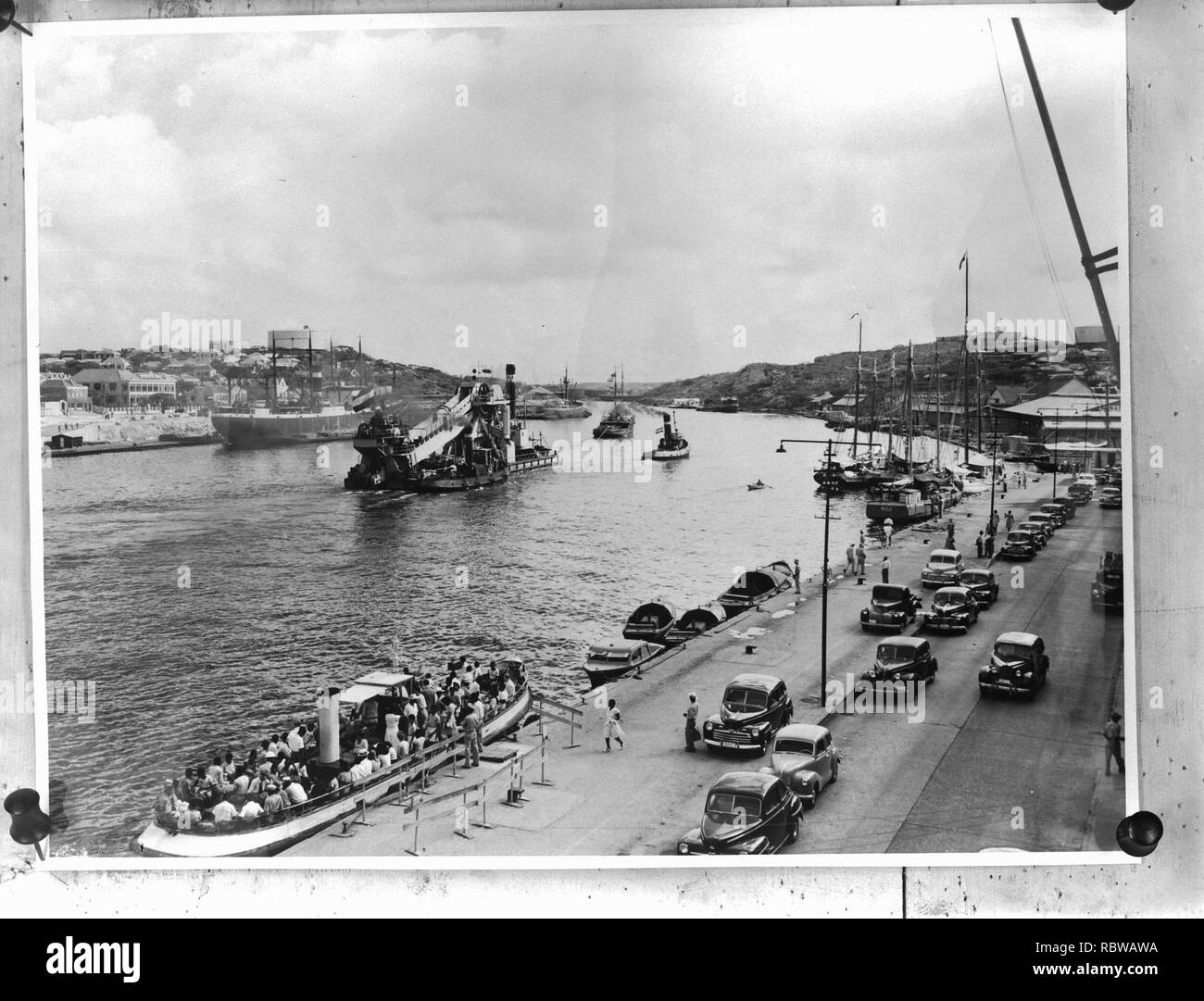 Sleepboot hi-res stock photography and images - Alamy