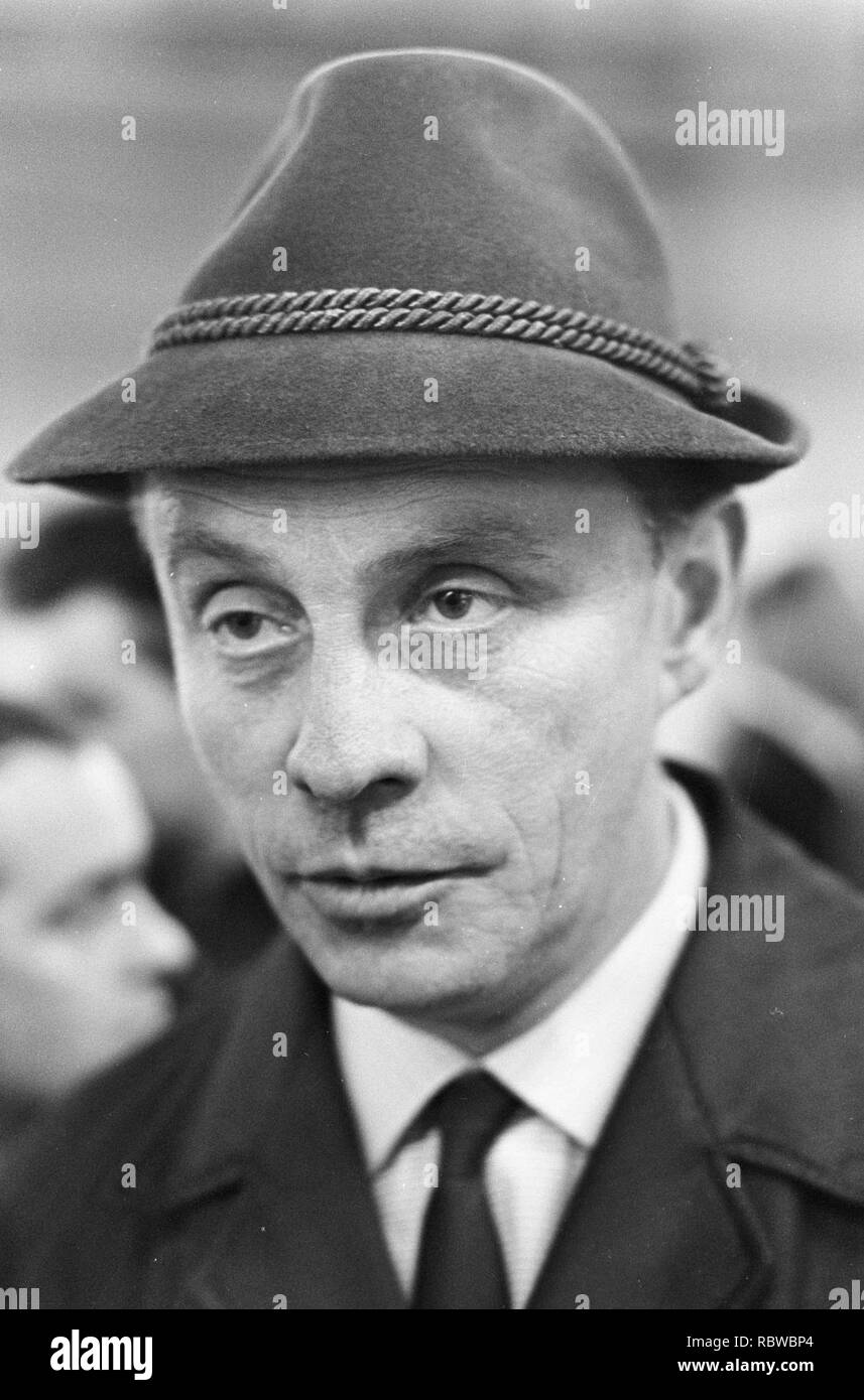 Musil hi-res stock photography and images - Alamy