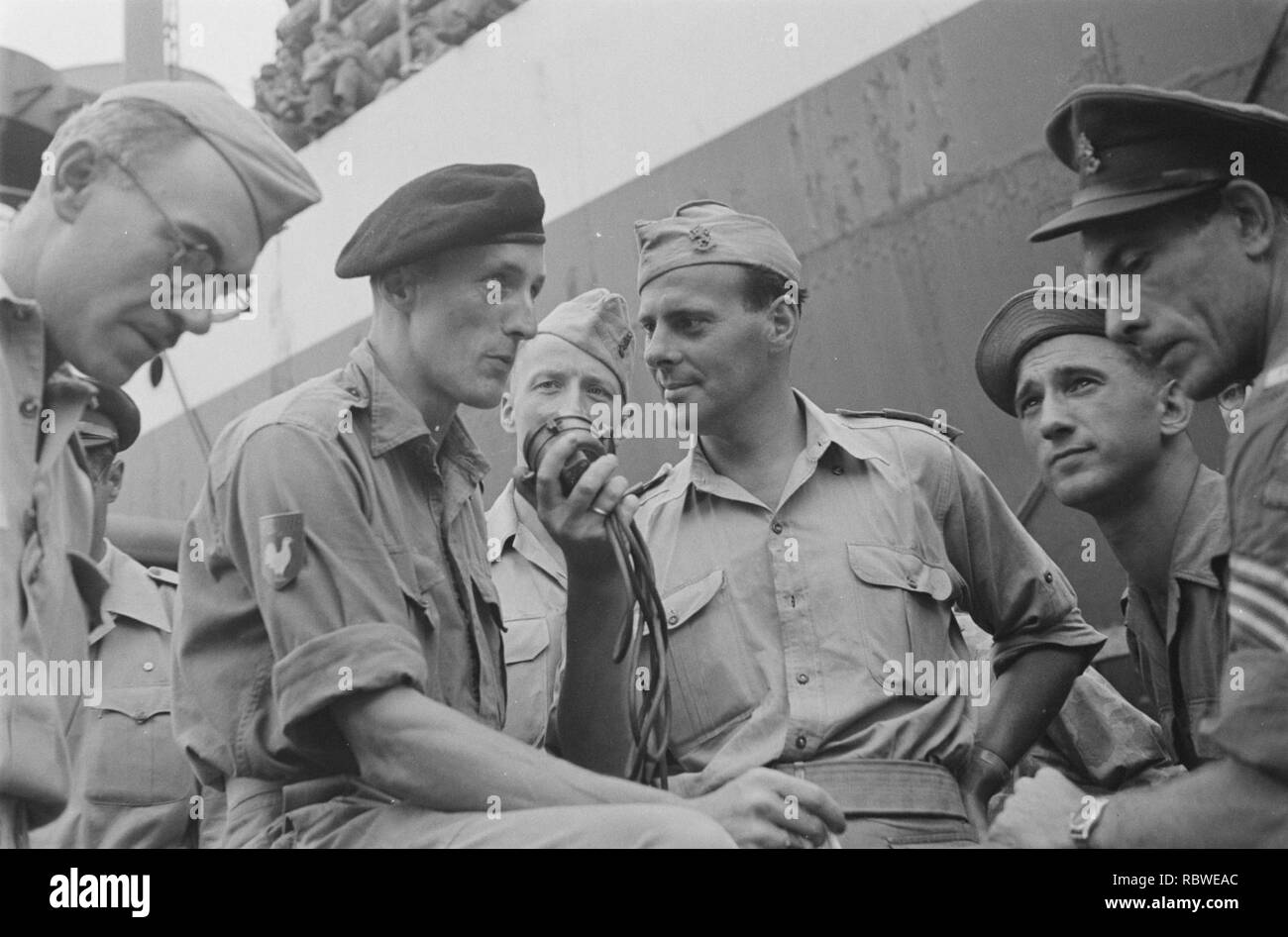 207 1 2 Black and White Stock Photos & Images - Alamy