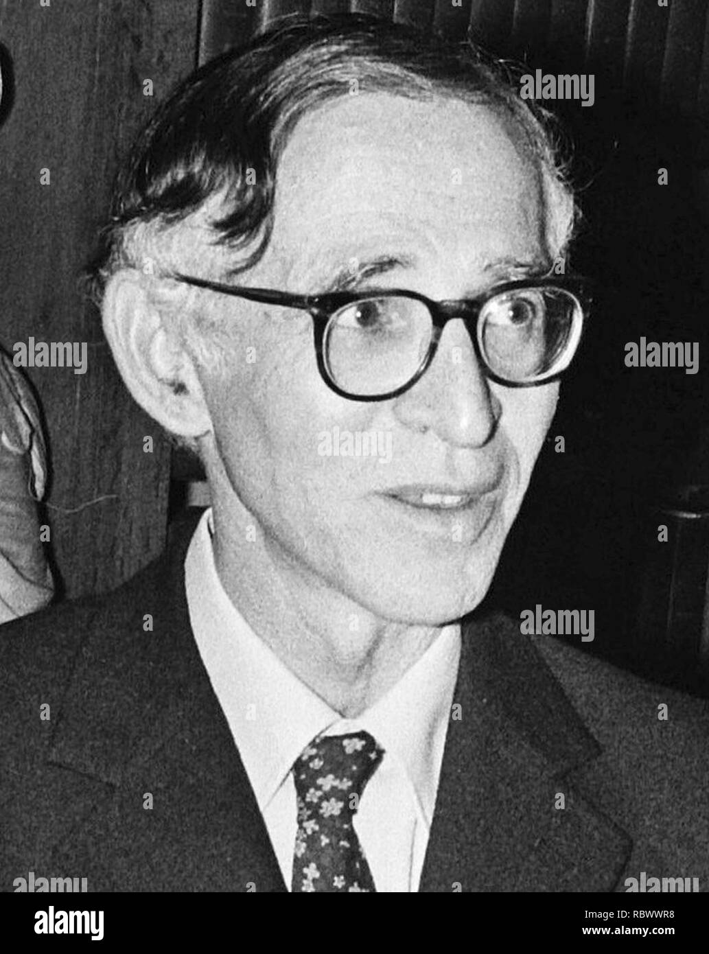 Aaron klug hi-res stock photography and images - Alamy