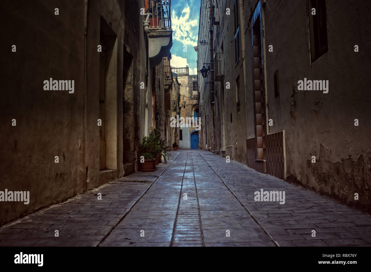 Alley in the old town of Rabat, Malta Stock Photo - Alamy