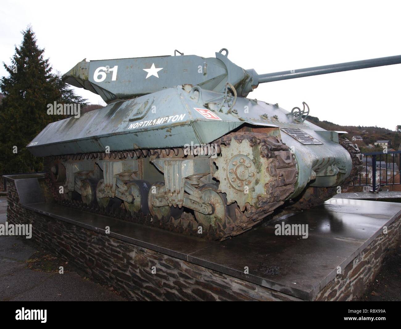 OLYMPUS DIGITAL CAMERA Achilles Tank Destroyer Mk10 at La Roche-en ...