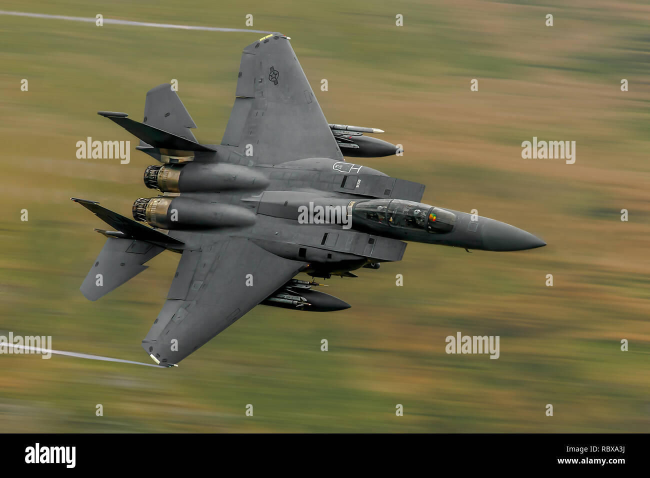 Mach loop fast jet hi-res stock photography and images - Alamy