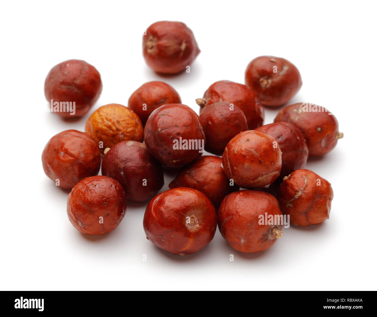 Dried juniper berries isolated on white background Stock Photo - Alamy