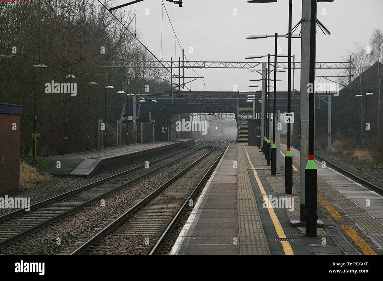 Acton bridge station hi-res stock photography and images - Alamy