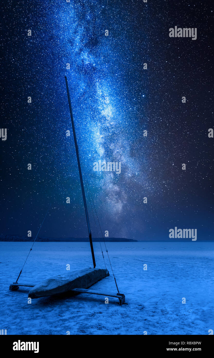 Milky way over boat hi-res stock photography and images - Alamy