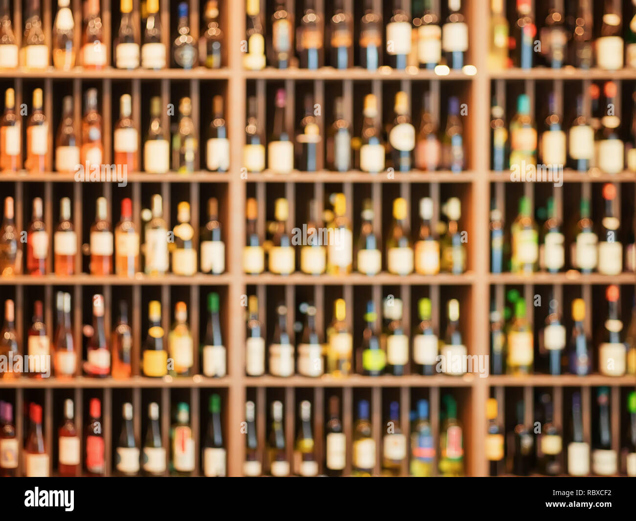 Supermarket racks interior hi-res stock photography and images - Alamy